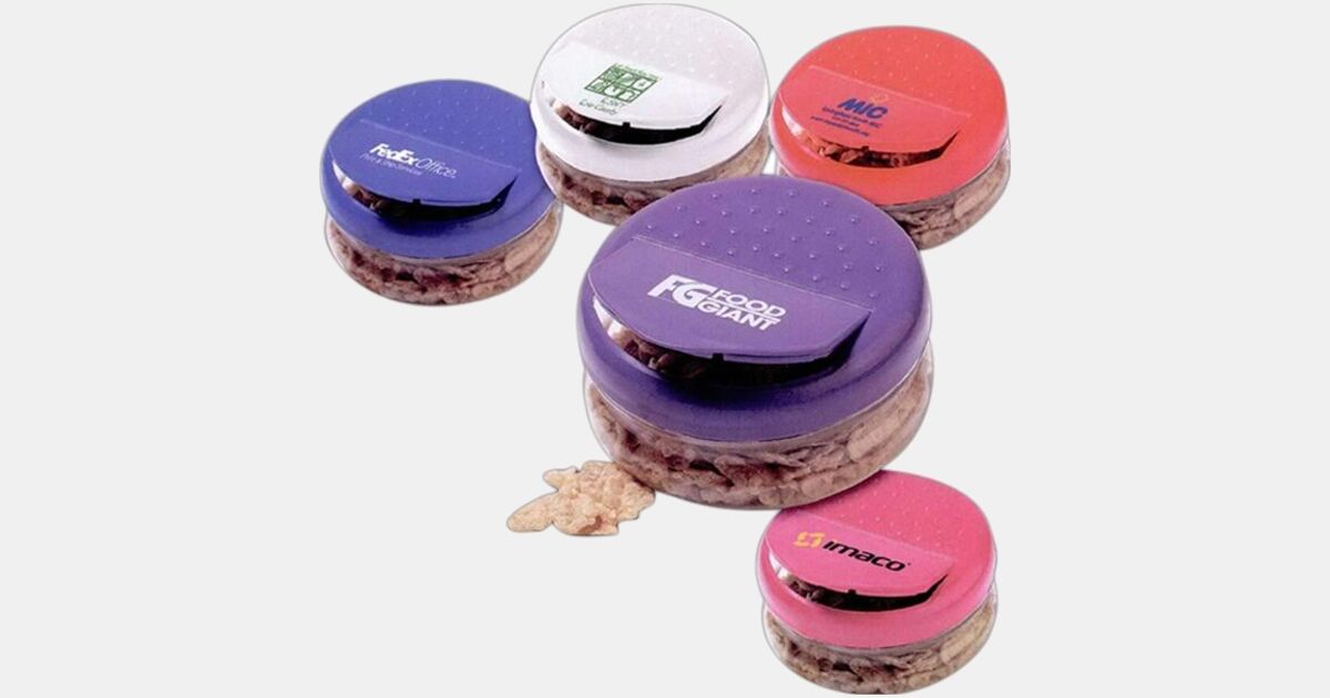 11 Oz Snap-A-Snack with your logo | MiniThrowBalls.com