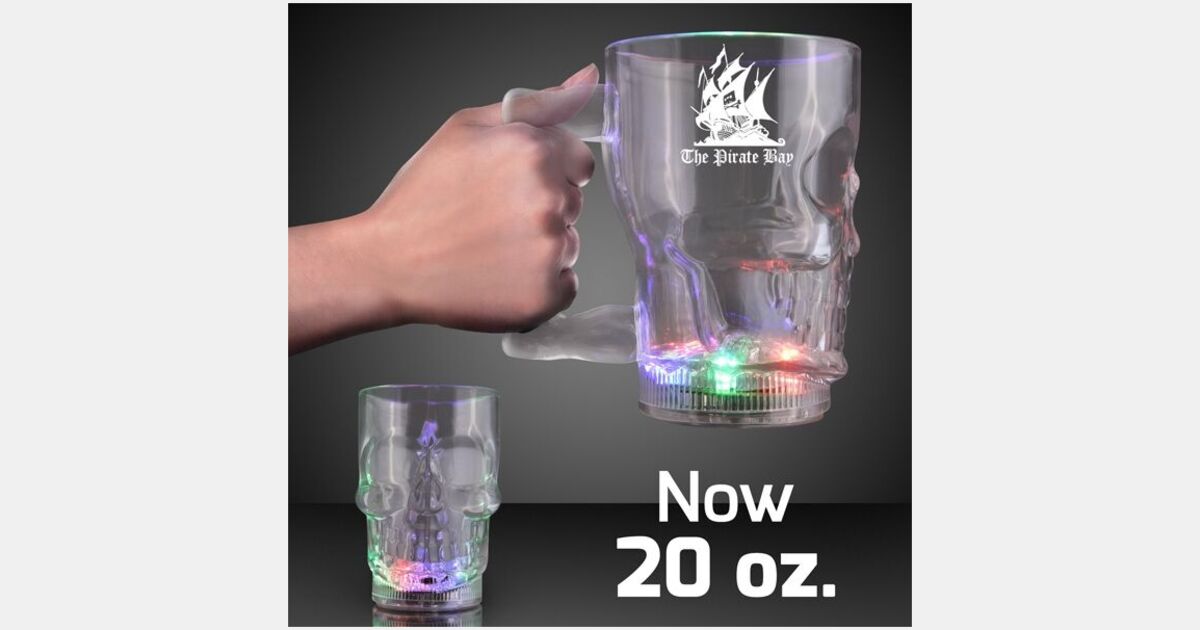 20 oz. Flashing LED Big Skull Mug with your logo | MiniThrowBalls.com