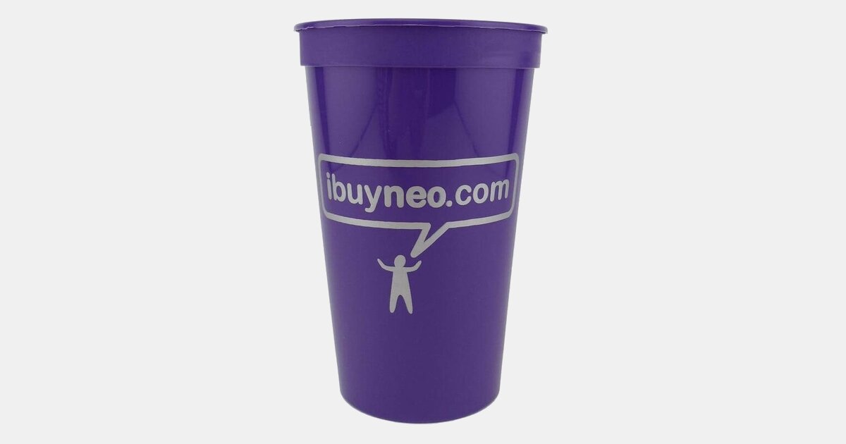 22 Oz Smooth Stadium Cup with your logo | MiniThrowBalls.com