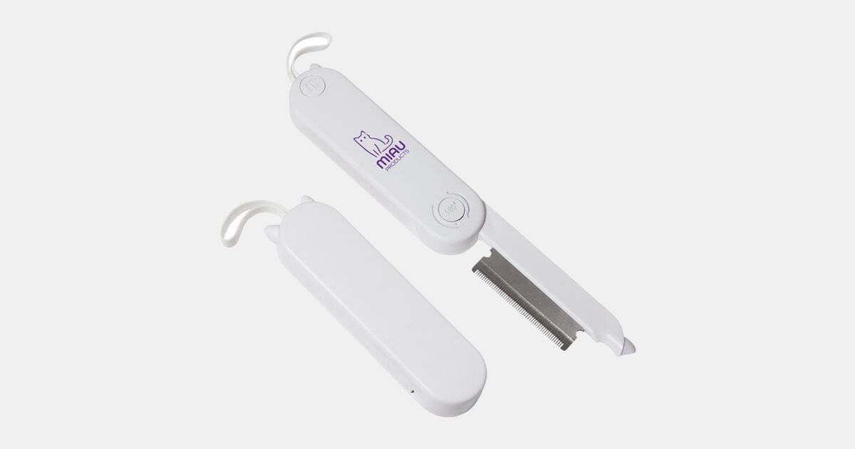 Marketing Prim Dual Action Pet Comb with your logo | MiniThrowBalls.com